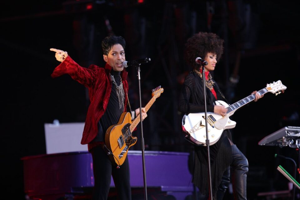 Life In Minnesota 31 Legendary Prince Facts https://www.lifeinminnesota ...